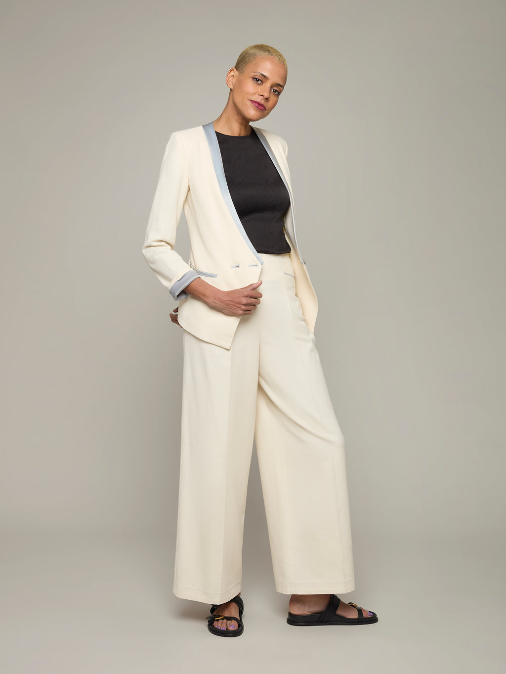 Pylon Deep V Jacket in Limestone | Women's Jackets | DEPLOY